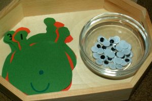 DIY Alien Eyes Counting Activity For Preschoolers