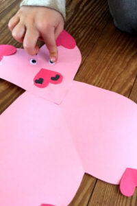 6 Adorable Heart-Shaped Animal Crafts For Valentine's Day