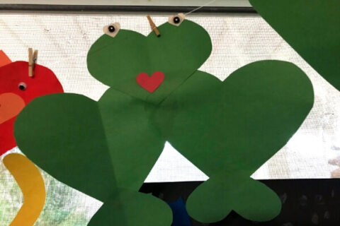 Heart-Shaped Frog Valentine's Craft For Kids